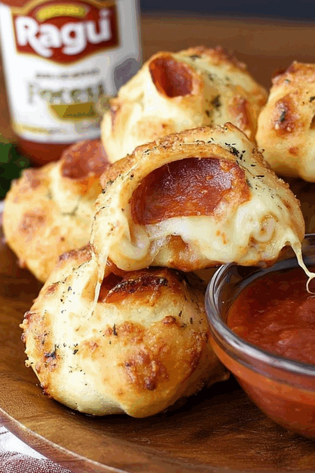 Easy Pepperoni Cheese Pizza Bombs – 10-Minute Recipe - The Sisters Cooking
