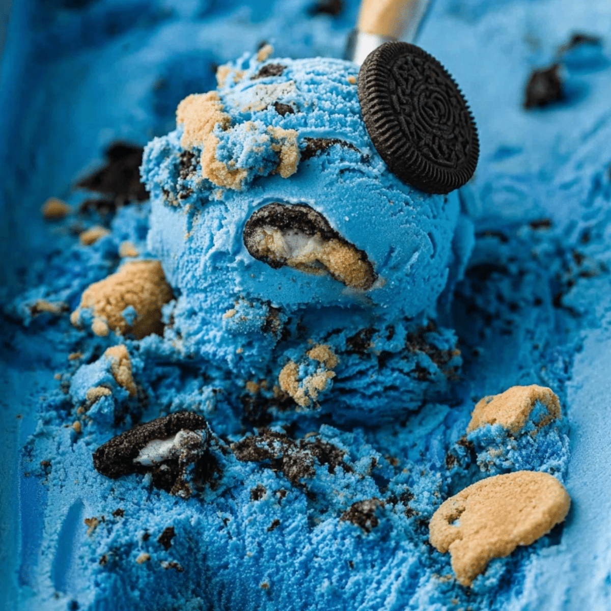 Cookie Monster Ice Cream – Easy No-Churn Recipe - The Sisters Cooking