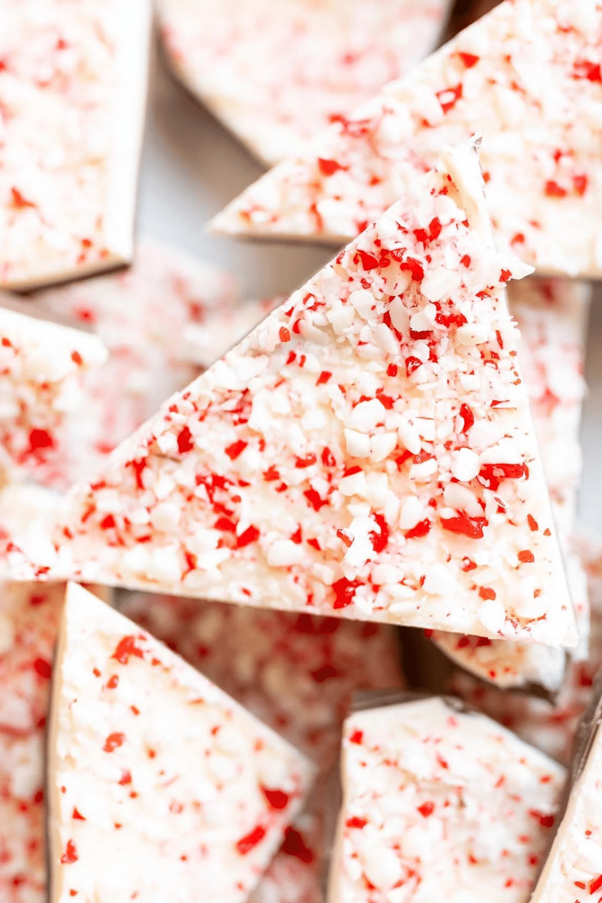 Salted Peppermint Bark Recipe – Easy Steps - The Sisters Cooking