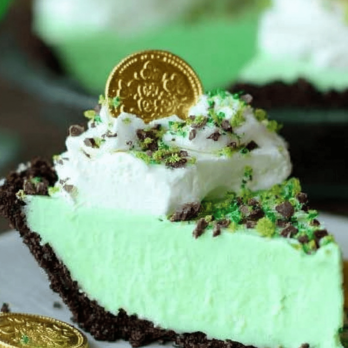 Shamrock Mint Chocolate Pie – Easy , Creamy & Irresistible - The ...