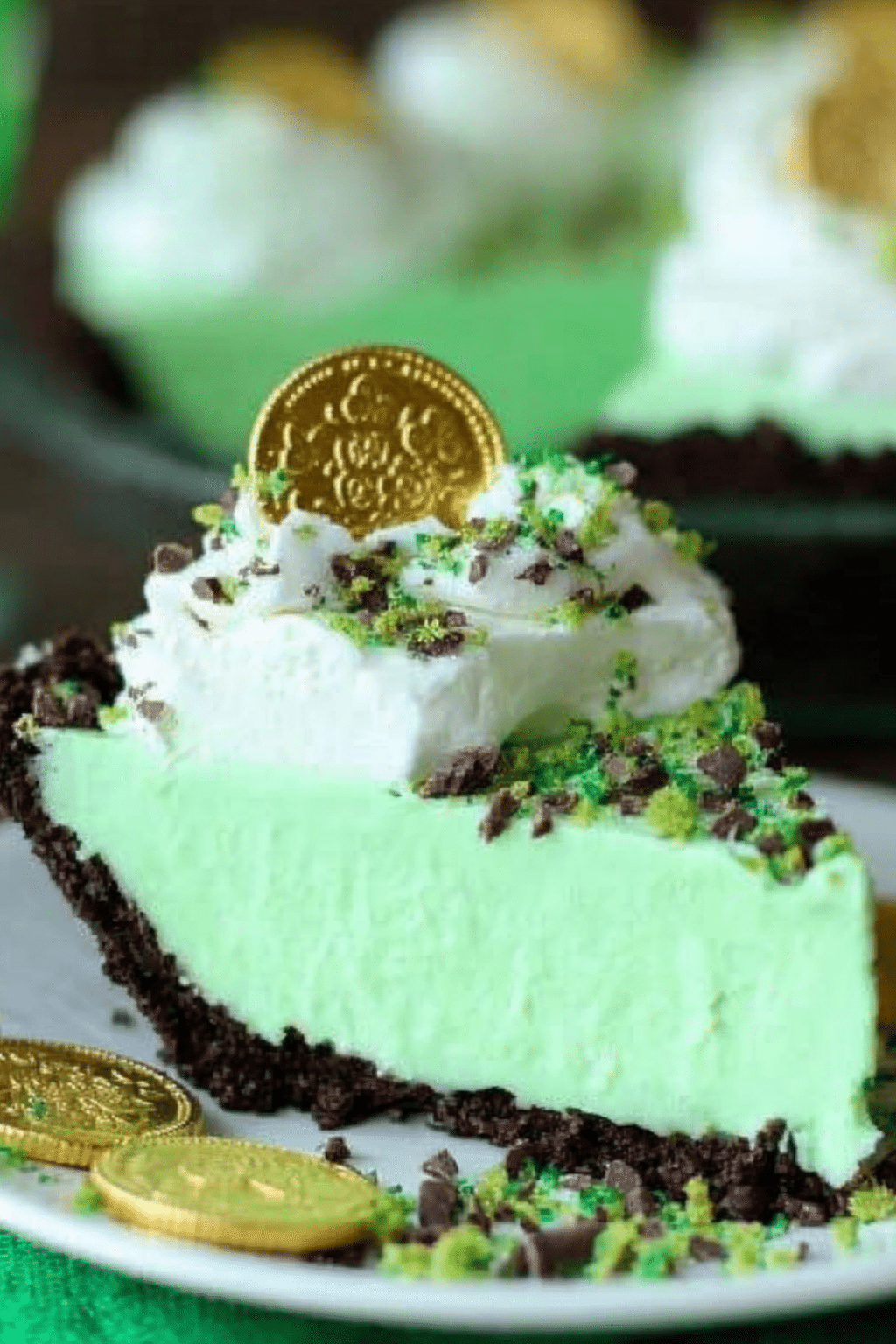 Shamrock Mint Chocolate Pie – Easy , Creamy & Irresistible - The ...